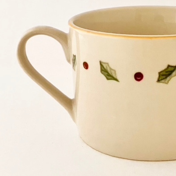 Merry Brite | Dining | Merry Brite Coffee Mug Cup Christmas Poinsettia ...
